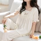 Lion Sniff - Pajama Set: Puff-Sleeve Floral Embroidered Ruffled Top ...