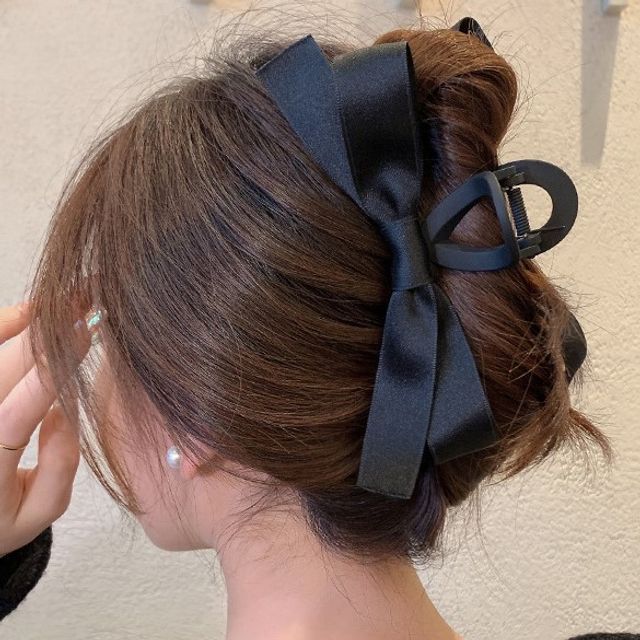 True Glam - Ribbon Acrylic Hair Clamp | YesStyle