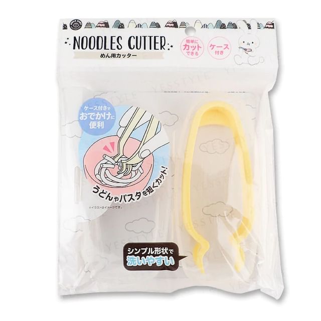 DAISO - Noodles Cutter | YesStyle