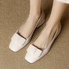 Freesia - Low-Heel Bow Accent Pumps | YesStyle