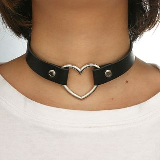Yongge Faux Leather Heart Choker YesStyle