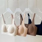 Yunlela - Lettering Wireless Bra | YesStyle