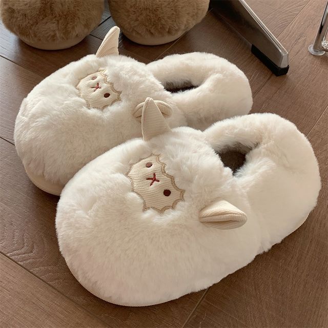 ZORI - Sheep Fluffy Home Slippers | YesStyle