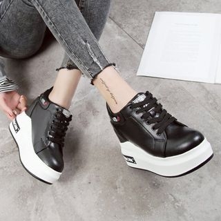 Weiya - Embroidered Platform Sneakers | YesStyle