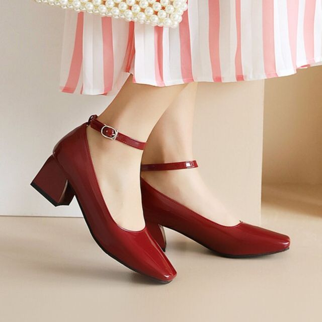 Freesia - Low Heel Mary Jane Pumps | YesStyle