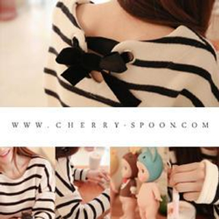 cherry spoon - Lace-Back Color-Block Top | YesStyle