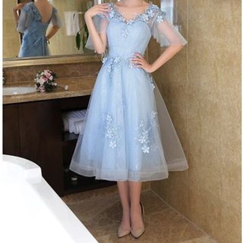 Loree Floral Applique Tea Length Evening Dress Yesstyle