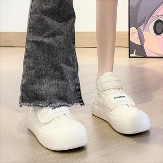 Novice - Label Applique Platform Sneakers | YesStyle