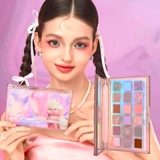 Buy febble - 18 Colors Eyeshadow Palette in Bulk | AsianBeautyWholesale.com