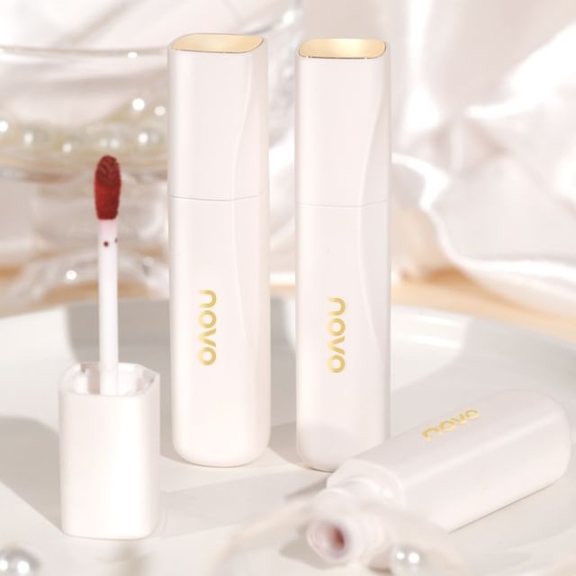 NOVO - Soft Mist Lip Glaze - 6 Colours | YesStyle