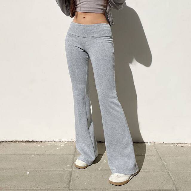 Honet - Low Waist Plain Slim-Fit Boot-Cut Sweatpants | YesStyle
