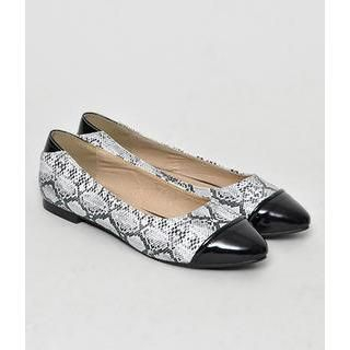 yeswalker - Snake Print Flats | YesStyle