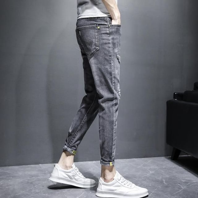 Macho - Mid Rise Washed Distressed Cropped Tapered Jeans | YesStyle