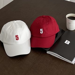 4.4 STUDIO - Numbering Cap | YesStyle