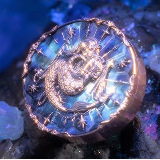 Flower Knows - Moonlight Mermaid Setting Powder - Fair Beige | YesStyle