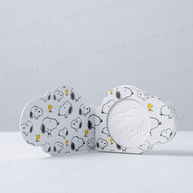 FreshO2 - Peanuts Snoopy Pressed Powder | YesStyle