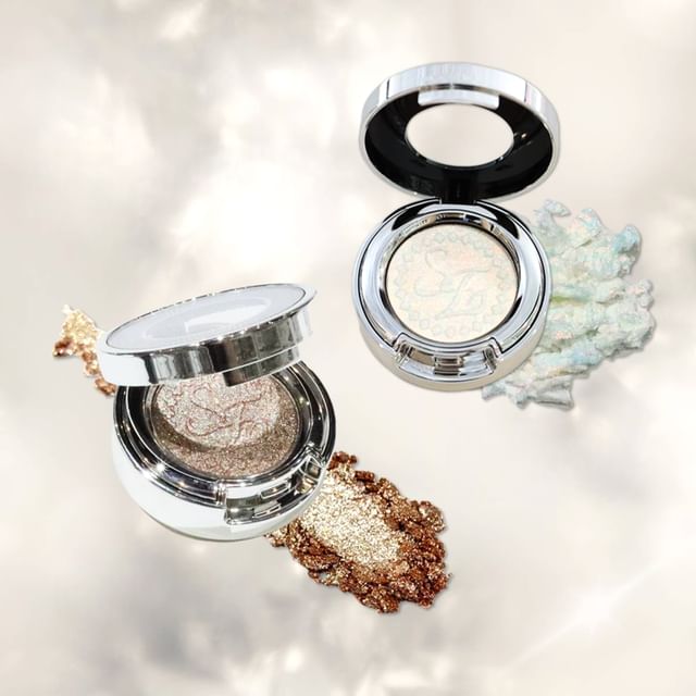 SheenEffect - DANAZANA Flash Chameleon Eyeshadow - 2 Colors | YesStyle