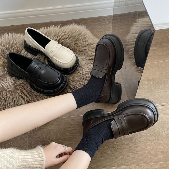 Red Wolf - Plain Platform Block Heel Loafers | YesStyle