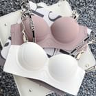 Yunlela - Lettering Print Seamless Wireless Bra | YesStyle