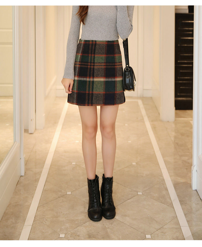 LITI Windowpane Check Mini Skirt | YesStyle