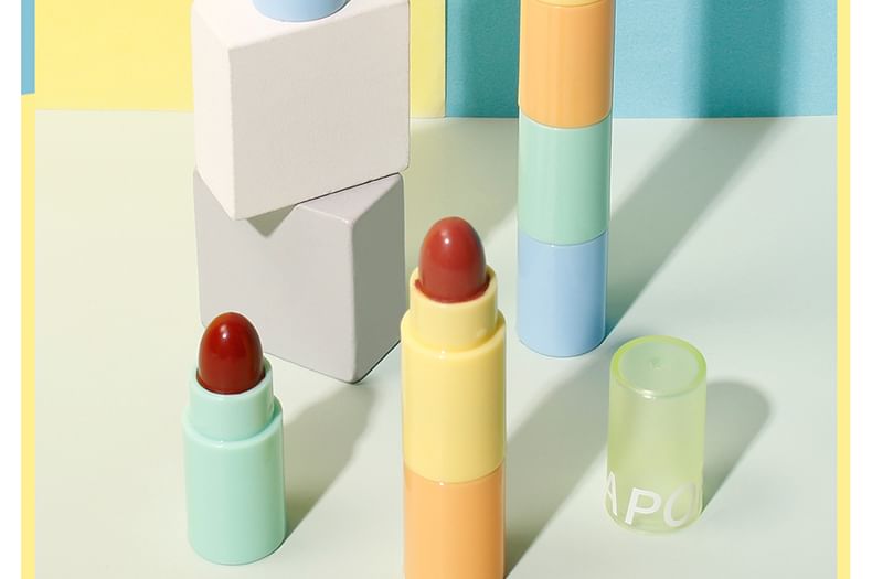 Buy JULIA POP - 4 In 1 Moisturize Lipstick in Bulk ...