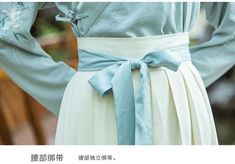 Nuwa Hanfu Set: Long-Sleeve Top + Pleated Maxi Skirt + Scarf | YesStyle