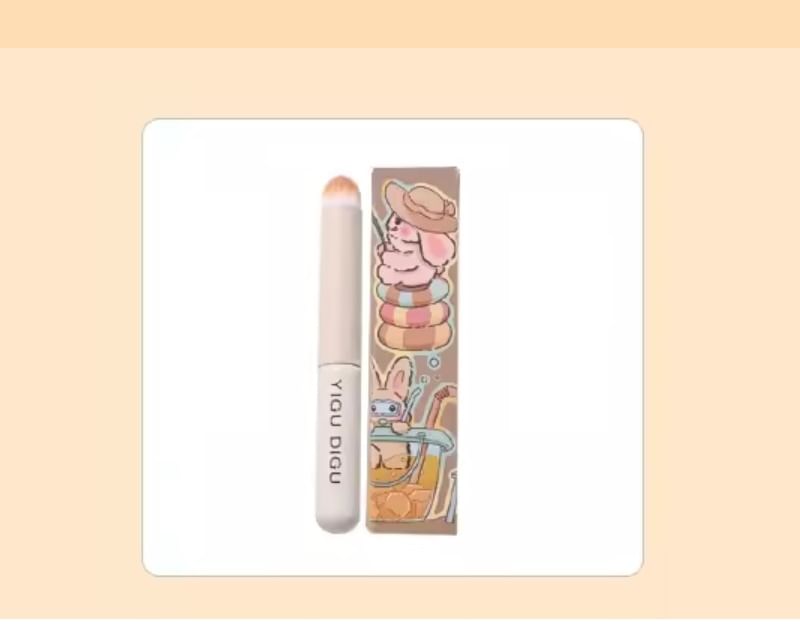 Buy YIGU DIGU - Lip Brush in Bulk | AsianBeautyWholesale.com