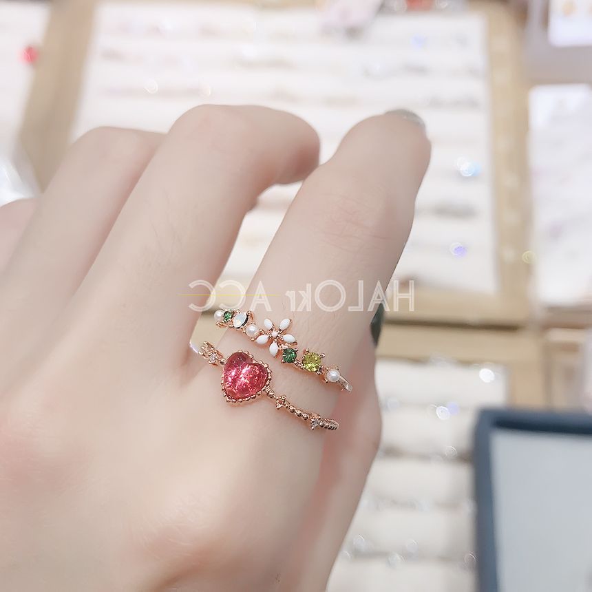 YANYUS Floral & Heart-Shaped Rhinestone Ring (2 Designs) | YesStyle