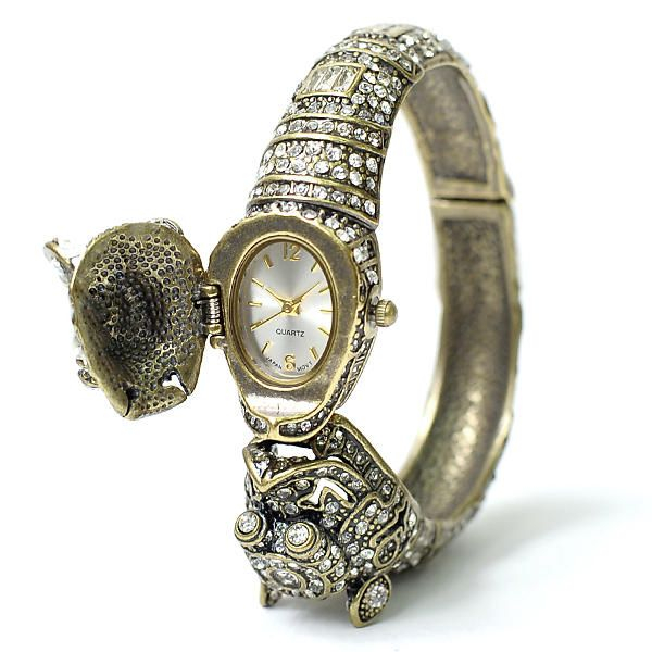Collezio Rhinestone-Detail Bangle Watch | YesStyle