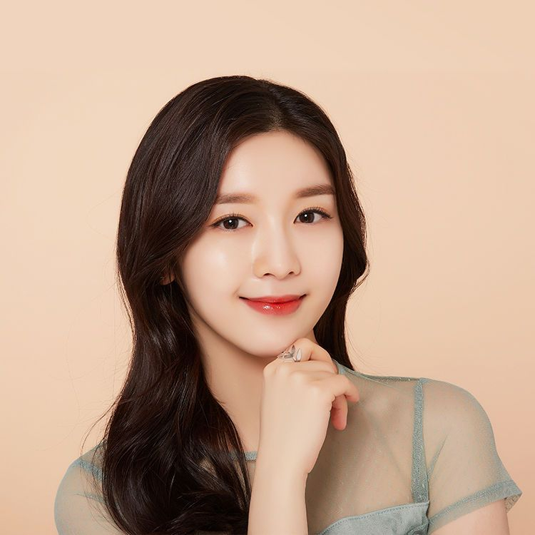 Alexandra Ellison's Instagram, Twitter & Facebook on IDCrawl