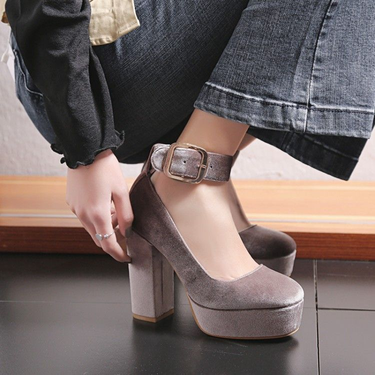 JY Shoes Chunky-Heel Platform Velvet Pumps | YesStyle