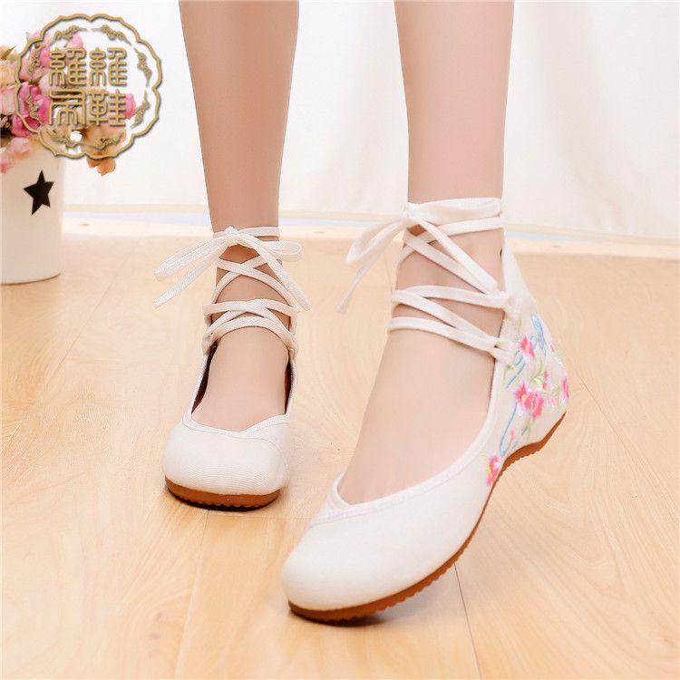 Bloomyard Flower Embroidered Lace Up Block Heel Pumps | YesStyle