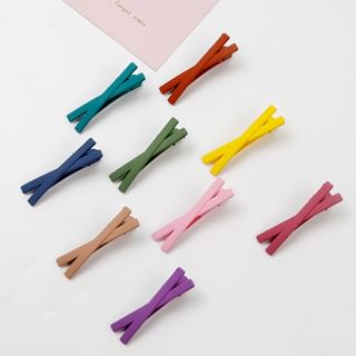 Coolgirl - Plastic Cross Hair Clip | YesStyle
